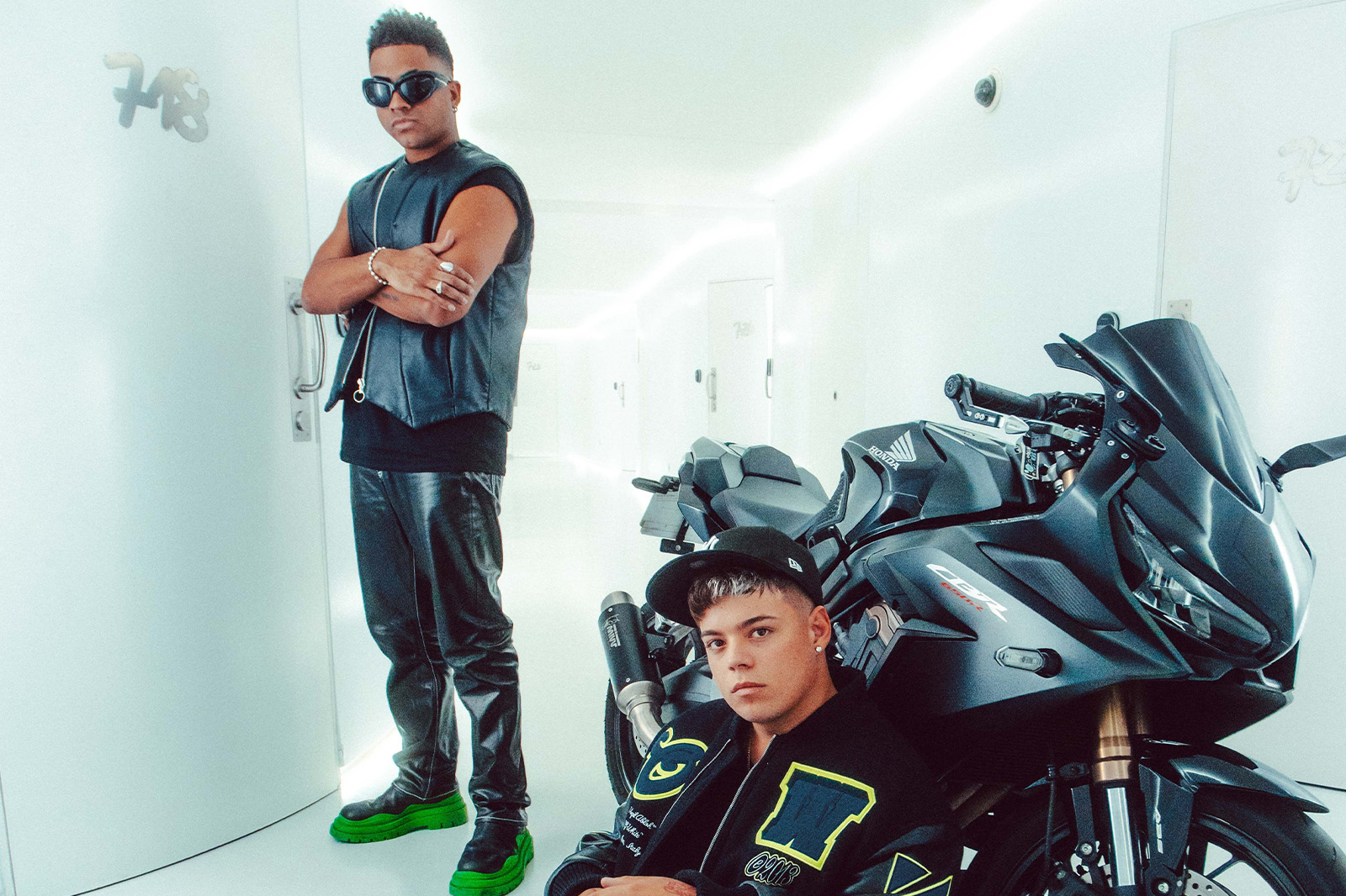 Caleb Calloway se une a Saiko con su nuevo sencillo "Carnet"